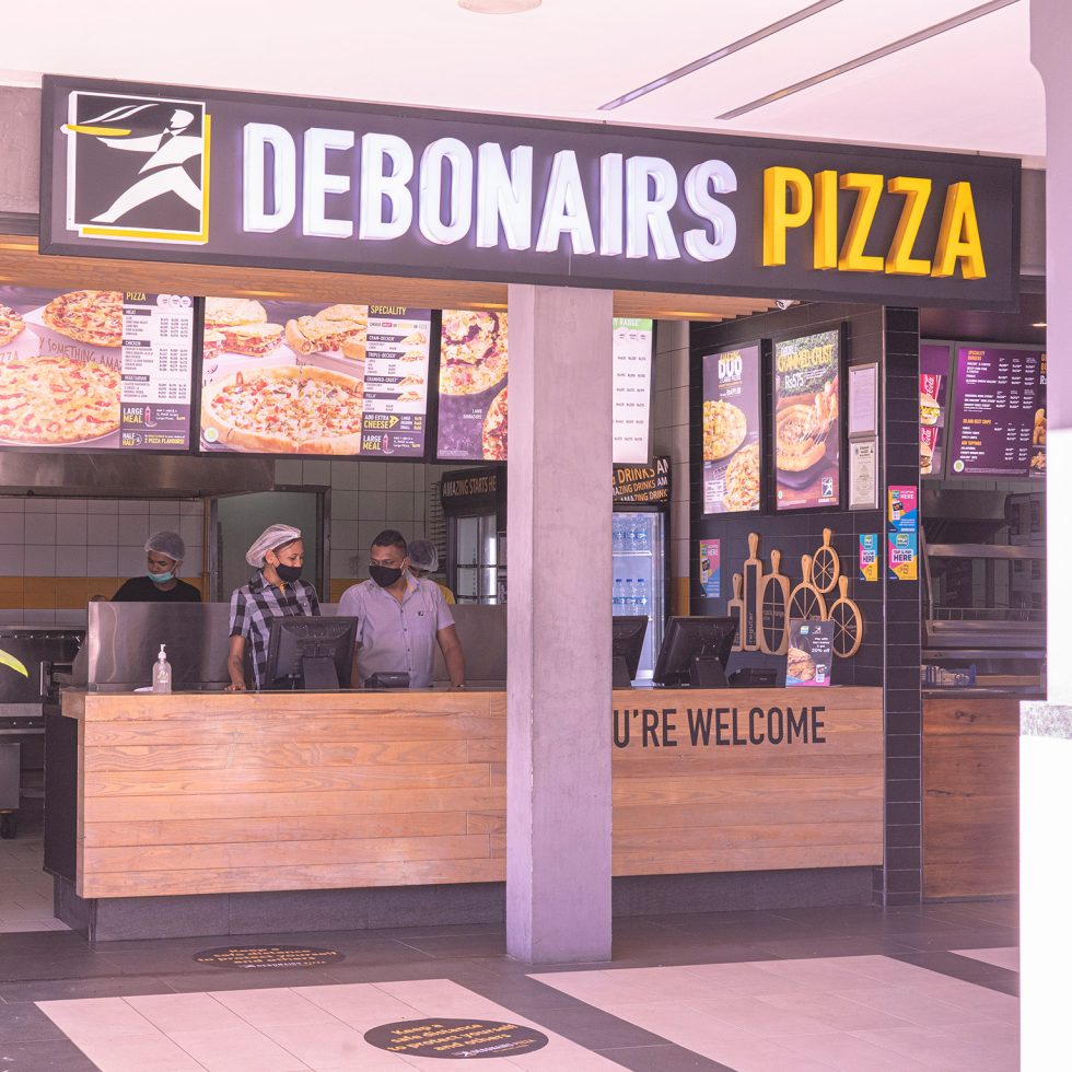 Debonairs Pizza - Cascavelle Shopping Mall